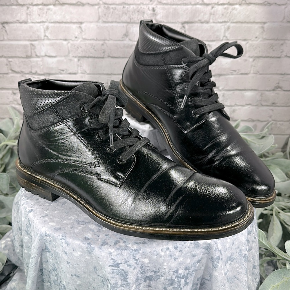 Freeman Shoes Casper Black Plain Toe Lace-Up Chukka A… - Gem